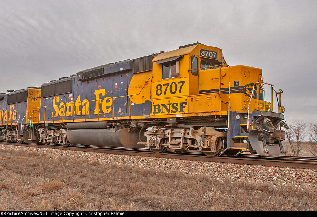BNSF 8707 Leads M-LINLIN1-20